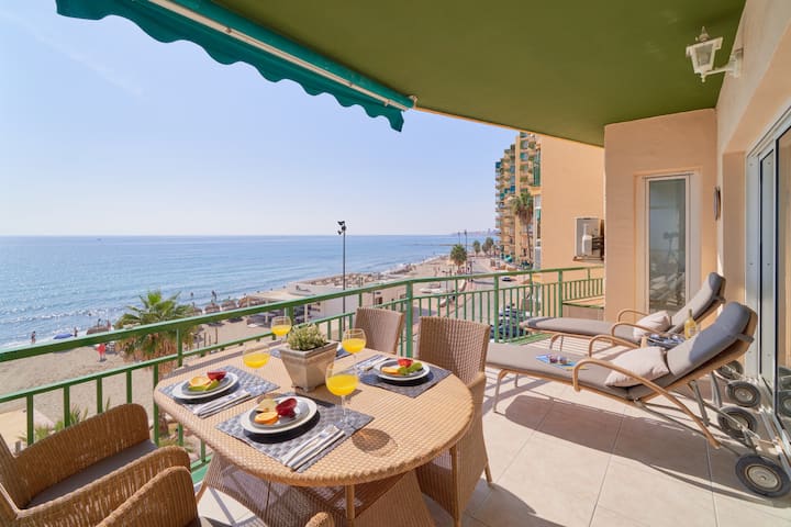Parking/seaviewbalcony/babycot/ac/flexiblecheck-in - Fuengirola