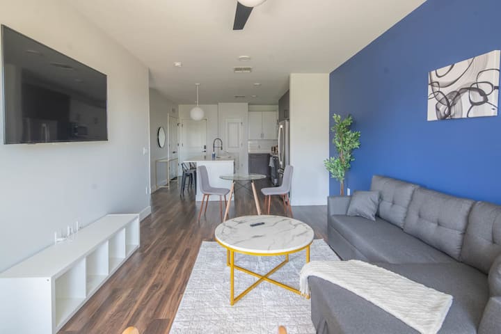 Beautiful 1bd With Pool Gym Parking Wd Can Sleeps - Tempe, AZ