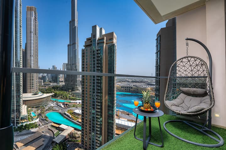 Expansive 7-bed Apt Overlooking Burj & Fountains - Dubái
