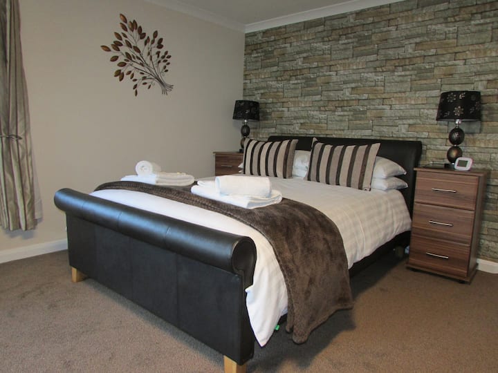 Family Ensuite With Shower At The Southgate B & B - Hunmanby