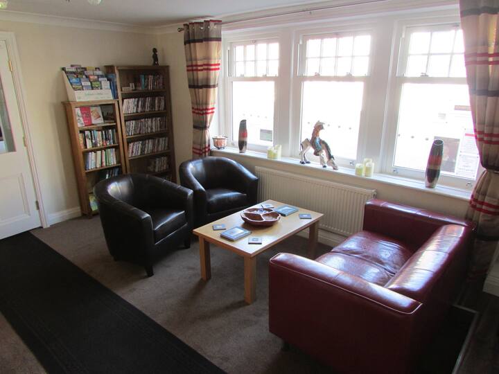 Family Ensuite With Shower At The Southgate B & B - Filey
