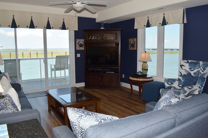 Sunset Bay Villa 202 - Pool, Waterfront, Sunsets! - Chincoteague, VA