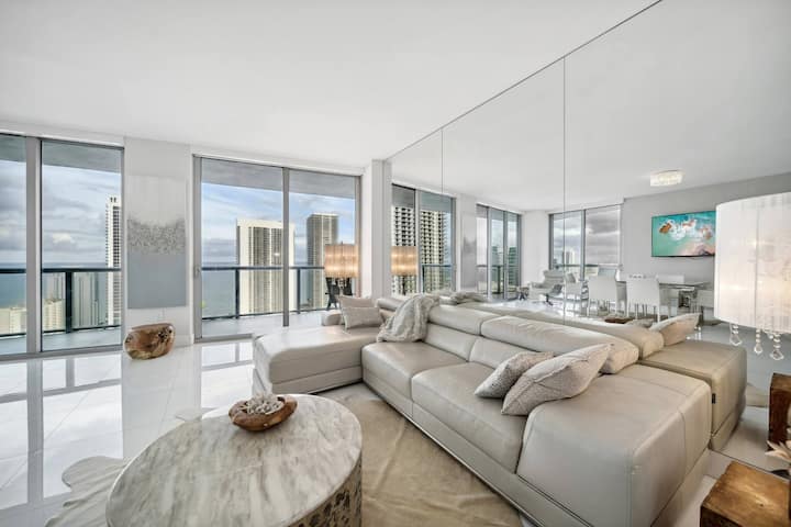 Million Dollar Waterfront Penthouse - Hallandale Beach, FL