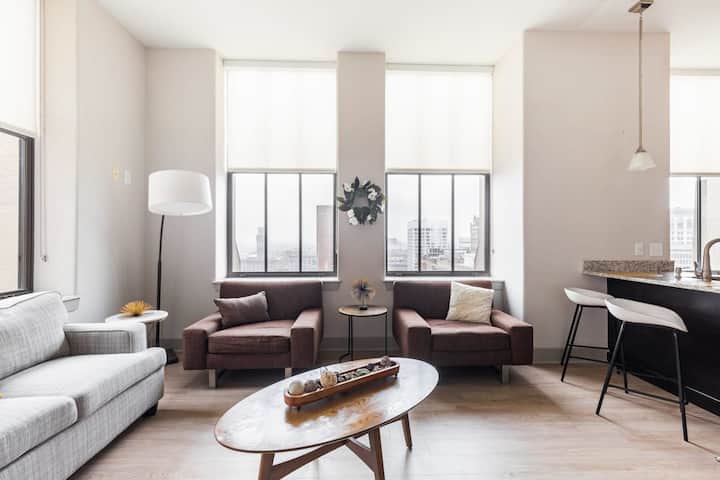 2br Distinguished Apartment Rooftop Deck & Gym - Baltimore