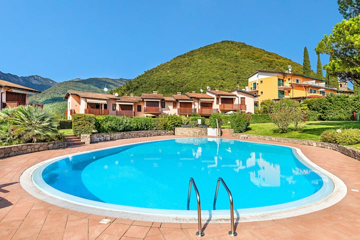 Poggio San Michele 2 By Wonderful Italy - Gardone Riviera