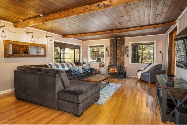 Cedar Ridge/hot Tub/bbq/sleeps 8 - Fish Camp, CA