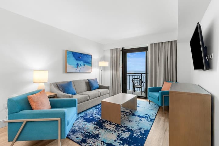 Cozy Retreat 2nd Flr 3 Bdrm Condo Steps From Beach - Myrtle Beach