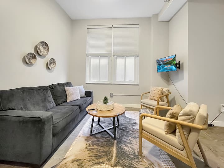 1 Br - 8 Min Walk To Court Ave District Downtown - Des Moines