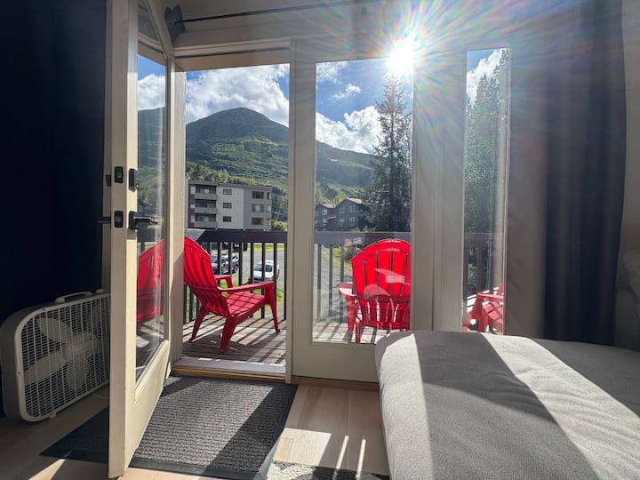 Alyeska Slope-side Sanctuary - Alyeska, AK