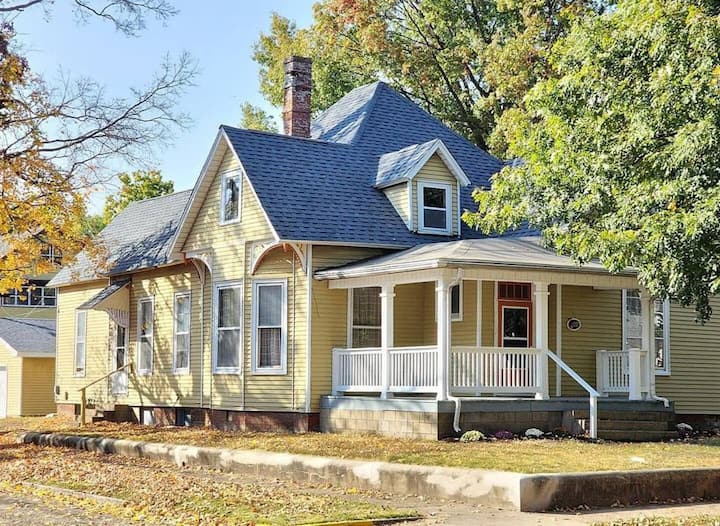 Historic Home | Central Location & Pet-friendly - Terre Haute, IN