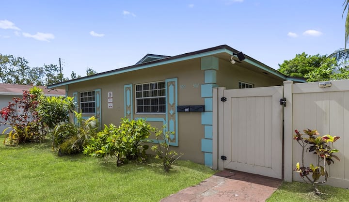 Stylish Retreat Near The Beach And Las Olas - Fort Lauderdale, FL