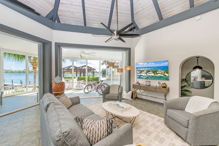 Whispering Kai: Beach Home On Bio Bay, Cayman Kai - Cayman Islands