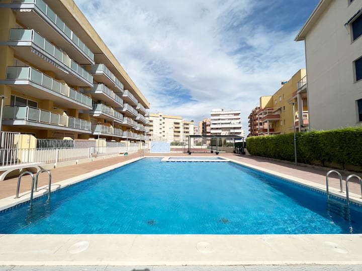 Piso Práctico, Con Terraza Y Piscina En La Playa - Canet d'En Berenguer