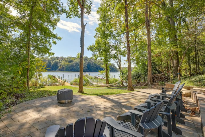 Waterfront Lusby Escape W/ Fire Pit & Kayaks! - Saint Leonard, MD
