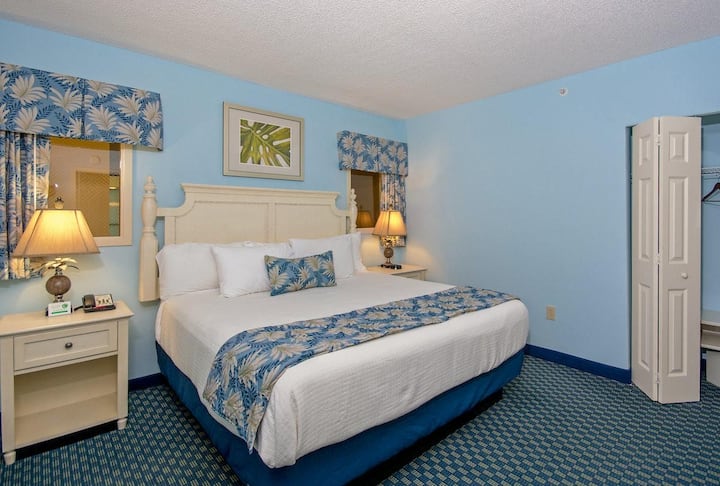 Coastal Comfort Ocean View 2bdr Condo 16th Floor - Myrtle Beach, SC