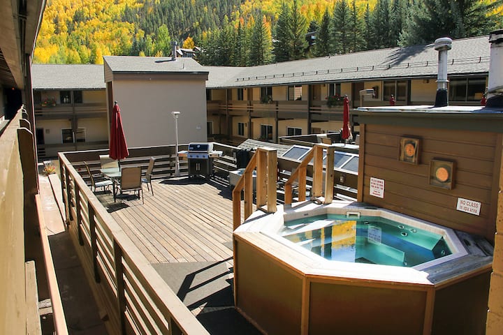 Cozy 1br Condo W/ Pool Access In Vail - Vail, CO