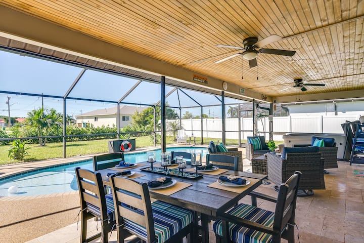 Hot Tub & Pool: ‘Coconut Palms’ In Cape Coral - Matlacha, FL