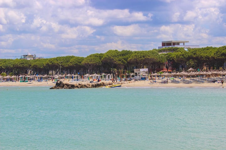 Beautiful Sunsets In 887 - Spille