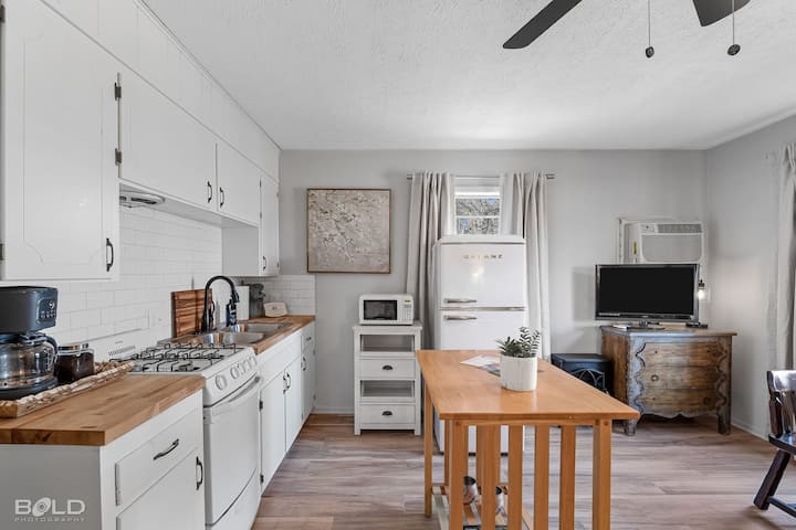 Lakefront Southern Pearl With Kayaks & Canoes - Caddo lake