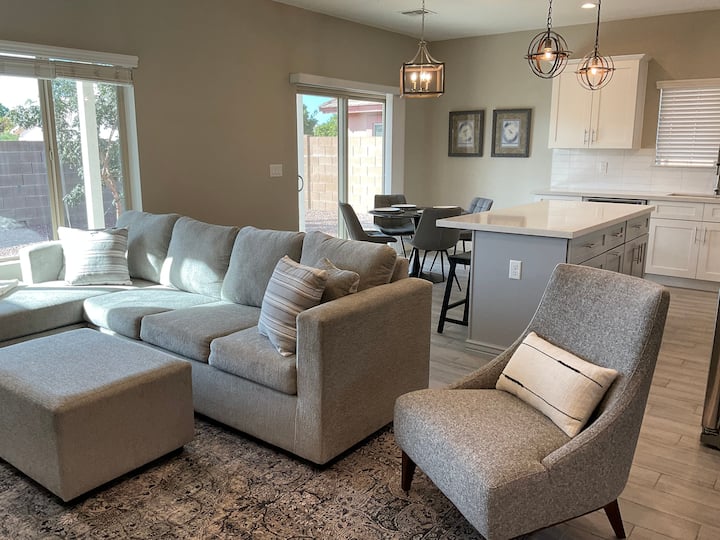 East Mesa Golfers Retreat - Mesa, AZ