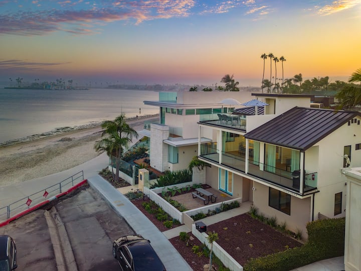 Catamaran By Avantstay | 50ft To Beach + Views - Mission Beach - San Diego