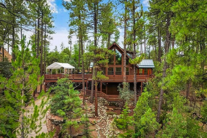 Furnished Deck + Forest Views: Pine Retreat! - Strawberry, AZ