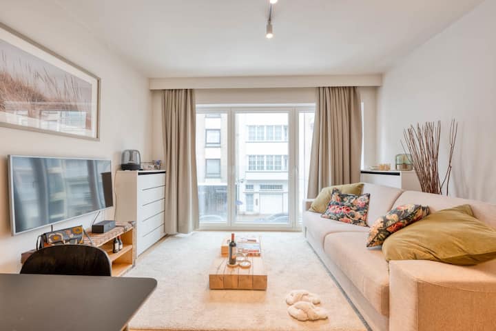 Your Stylish 1-bedroom Apartment Retreat - Knokke-Heist