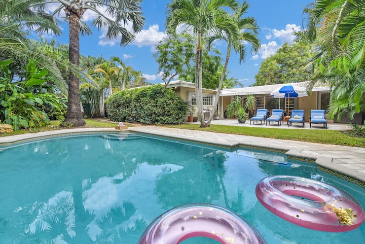 Bungalow 31 – Beach Escape W/ Heated Pool - Fort Lauderdale