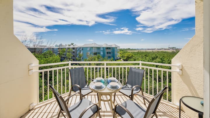 The Lark's Landing At Sunrise Suites - Key West, FL