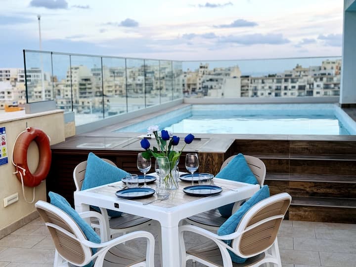 Luxury Ph With Rooftop Pool In Mellieha By Homely - Malta
