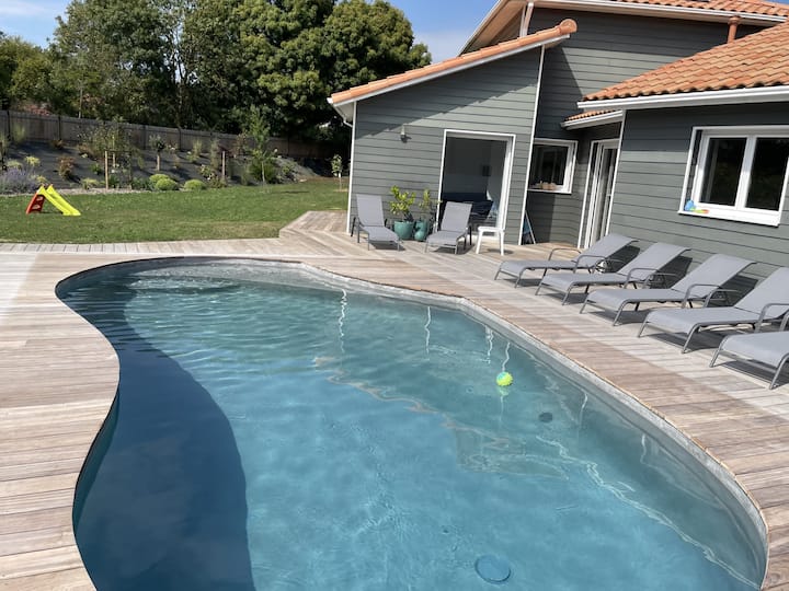 Maison Avec Piscine Pour 8 Adultes - 2 Enfants - Pornic