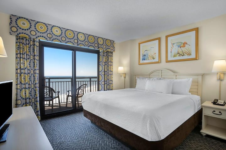 11th Floor Three Bedroom Angle Ocean View Condo - Myrtle Beach