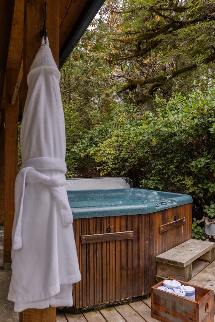 Starlight Retreat-hot Tub, Od Shower, Cold Plunge! - Tofino
