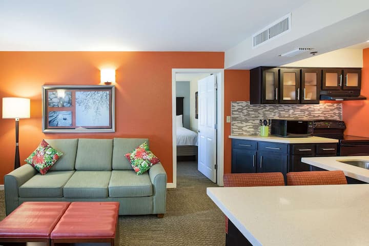2br Pet-friendly Suite, Close To Amusement Parks! - 올랜도