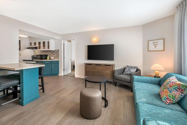 2br Pet-friendly Suite, Close To Amusement Parks! - Orlando, FL