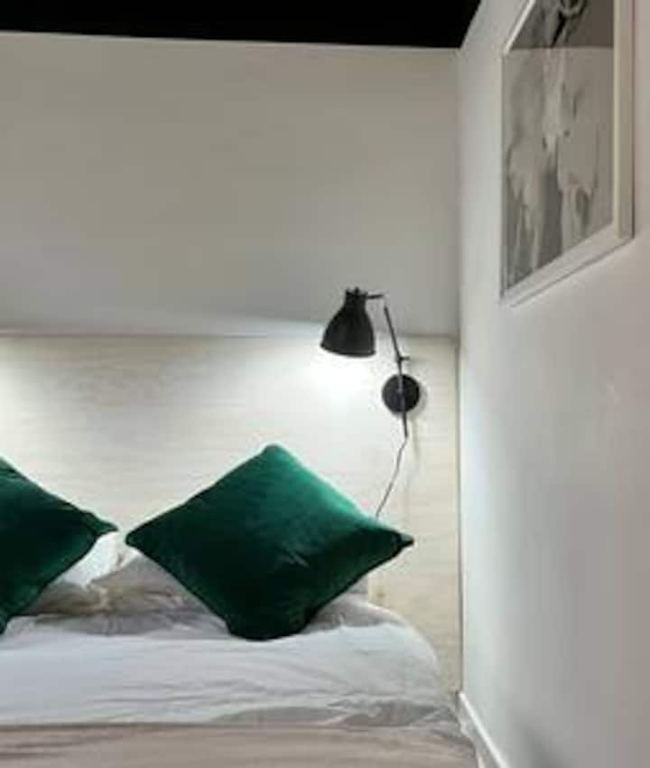 Fountainbridge Canal Retreat - Apt 1 - Edinburgh Waverley station