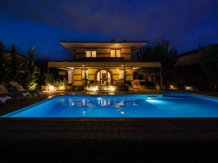 Villa Serenità With Private Pool - Forte dei Marmi