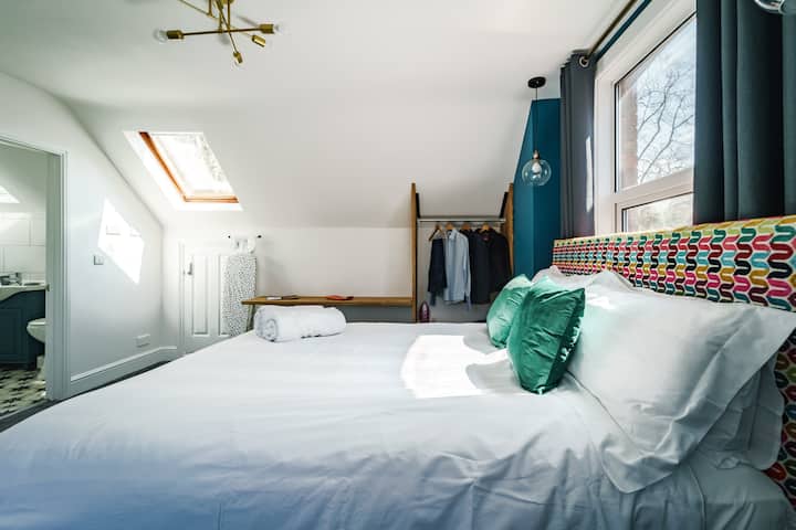 The Adelphi | King Studio In Stratford - Stratford-upon-Avon