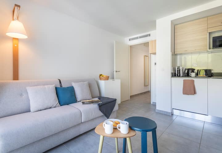 Pierre&vacances - Studio 2 Personnes - Climatisé - ibis budget Aubagne Paluds Agora
