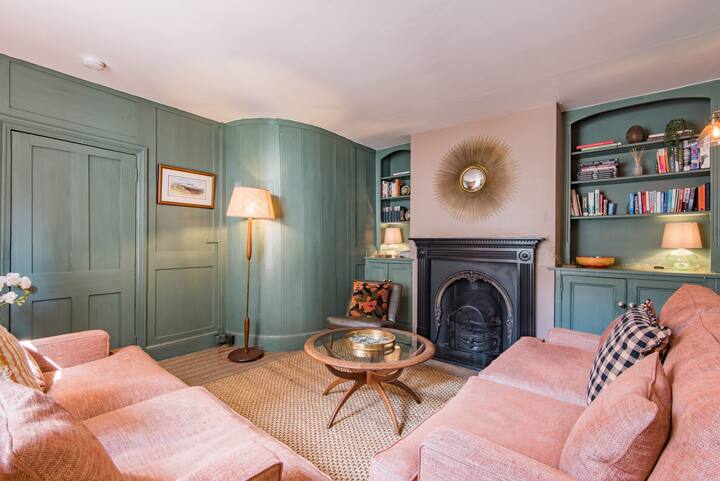 Valentine's House - Deal