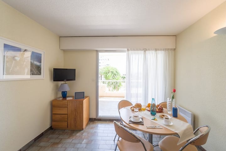 Pierre&vacances-studio 4 Pers-1 Coin Nuit-vue Port - Hyères