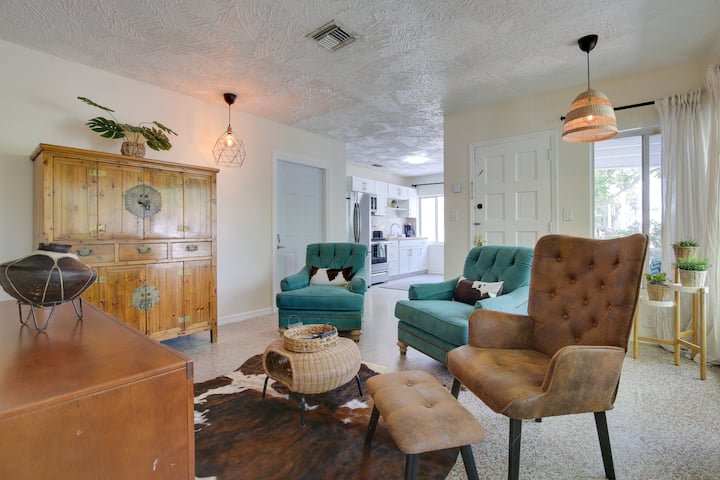 Walk To Ocean: Chic Deerfield Beach Cottage! - Deerfield Beach, FL