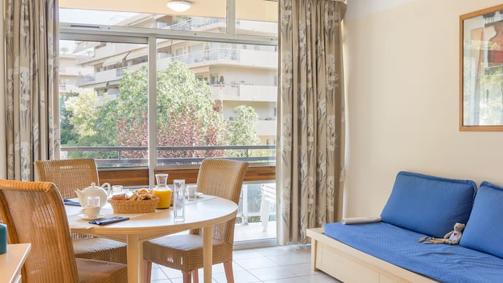 Pierre&vacances-app 6 Pers-1 Chambre + 1 Coin Nuit - Saint-Laurent-du-Var