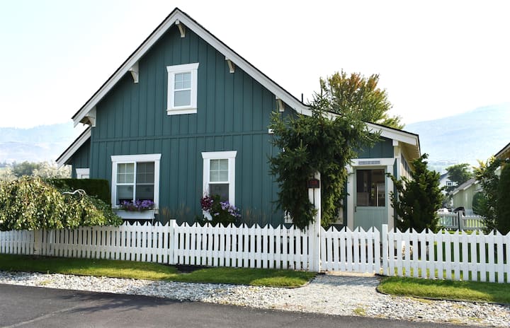 108 Flip Flop Lane Located At Veranda Beach Resort - Osoyoos