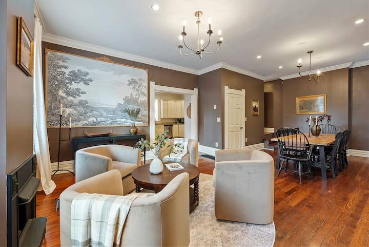 Charming Historic Home | Steps To Schiller Park - Columbus, OH