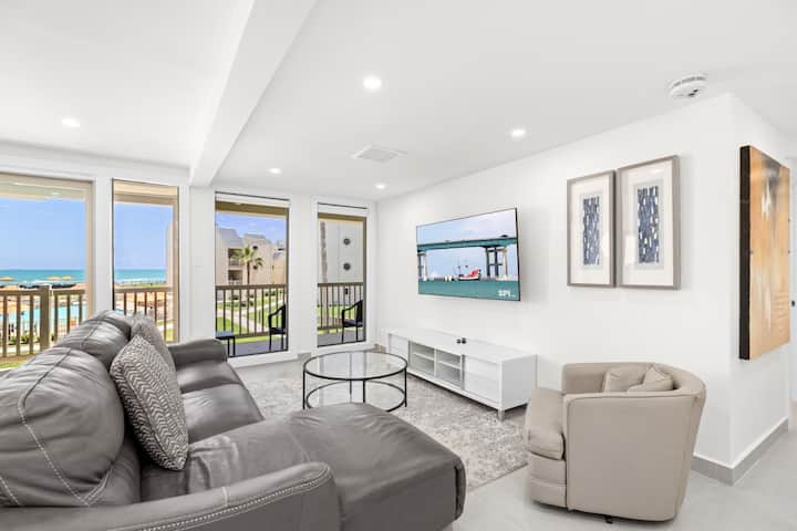 New Stunning Ocean-view Condo In Beachfront Resort - South Padre Island