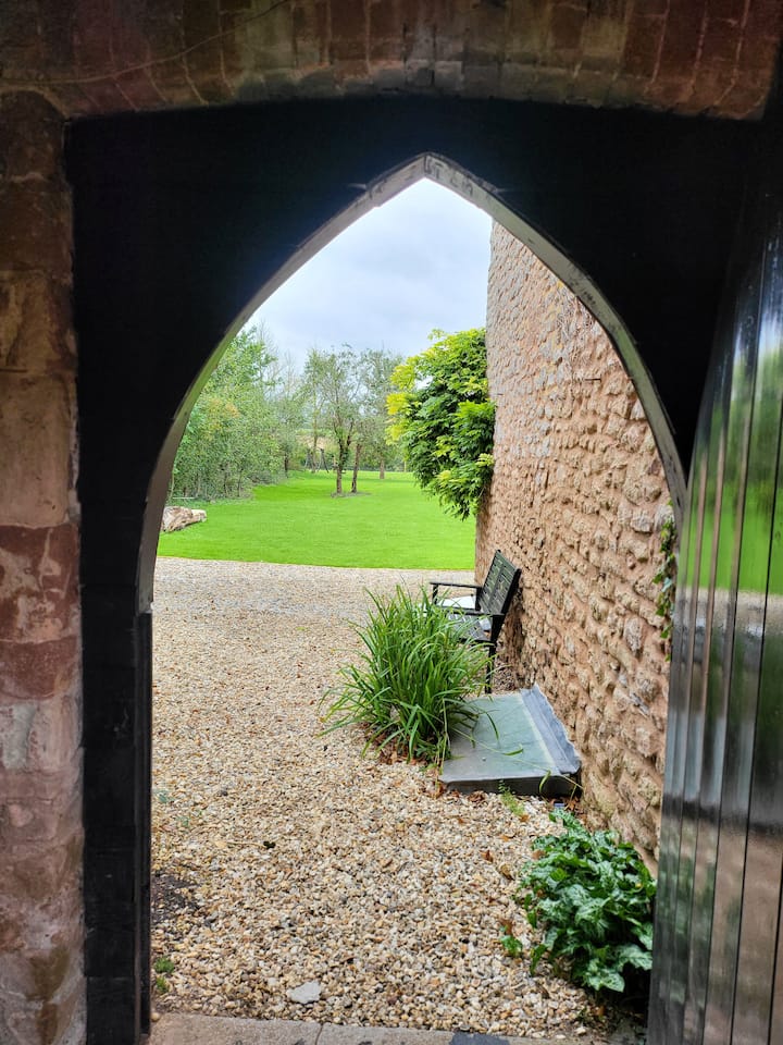Beautiful One Bed Studio (Dog Friendly) - Bridgwater