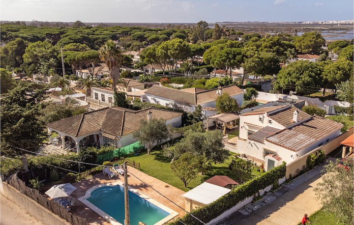 Lovely Home In Chiclana De La Fronter - Chiclana de la Frontera