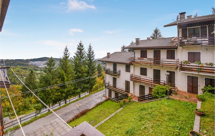Nice Apartment In Lusiana Conco - Asiago
