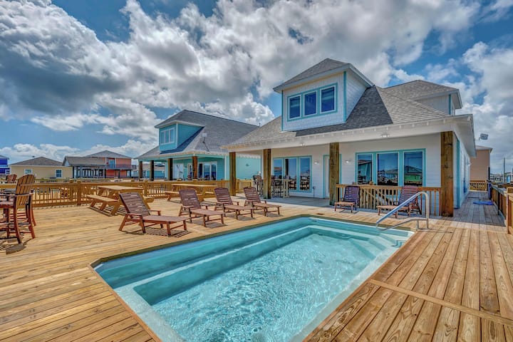 Sunny & 75 - Crystal Beach, TX